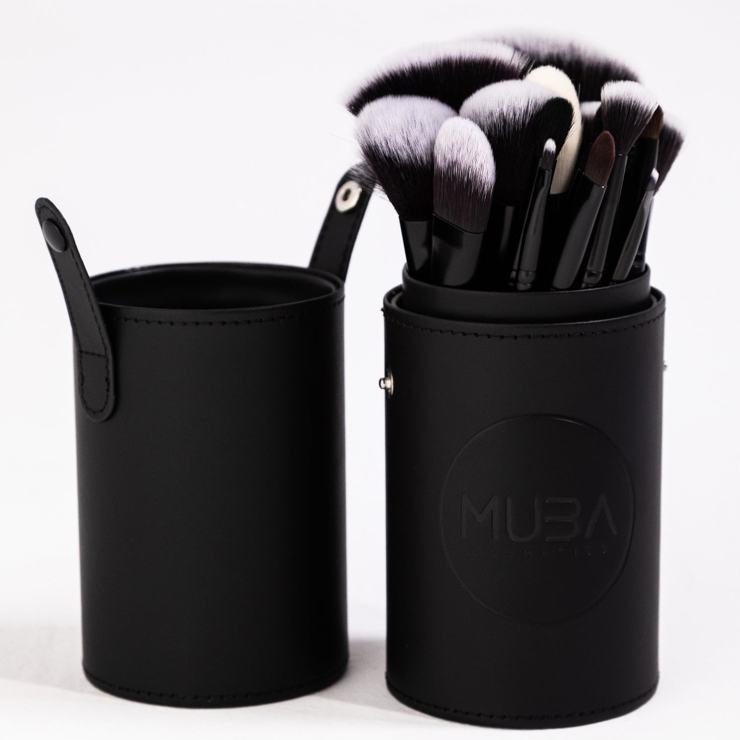 MUBA Cosmetics Universal 18 Brush - High End Collection
